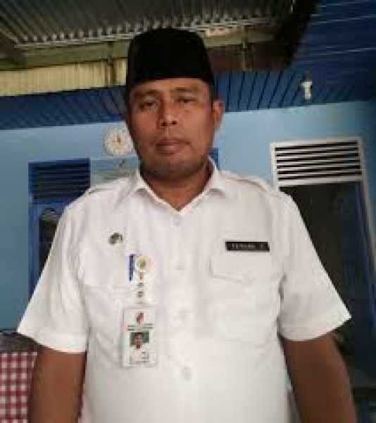 Kelurahan Tabek Gadang Kerahkan RT-RW dan LPM Angkut Tumpukan Sampah